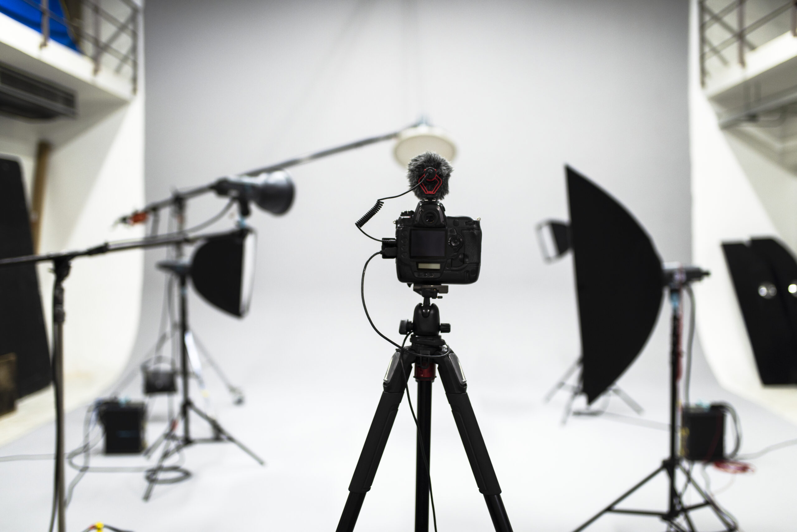 Set up of a studio shoot | Izedin Fotografie